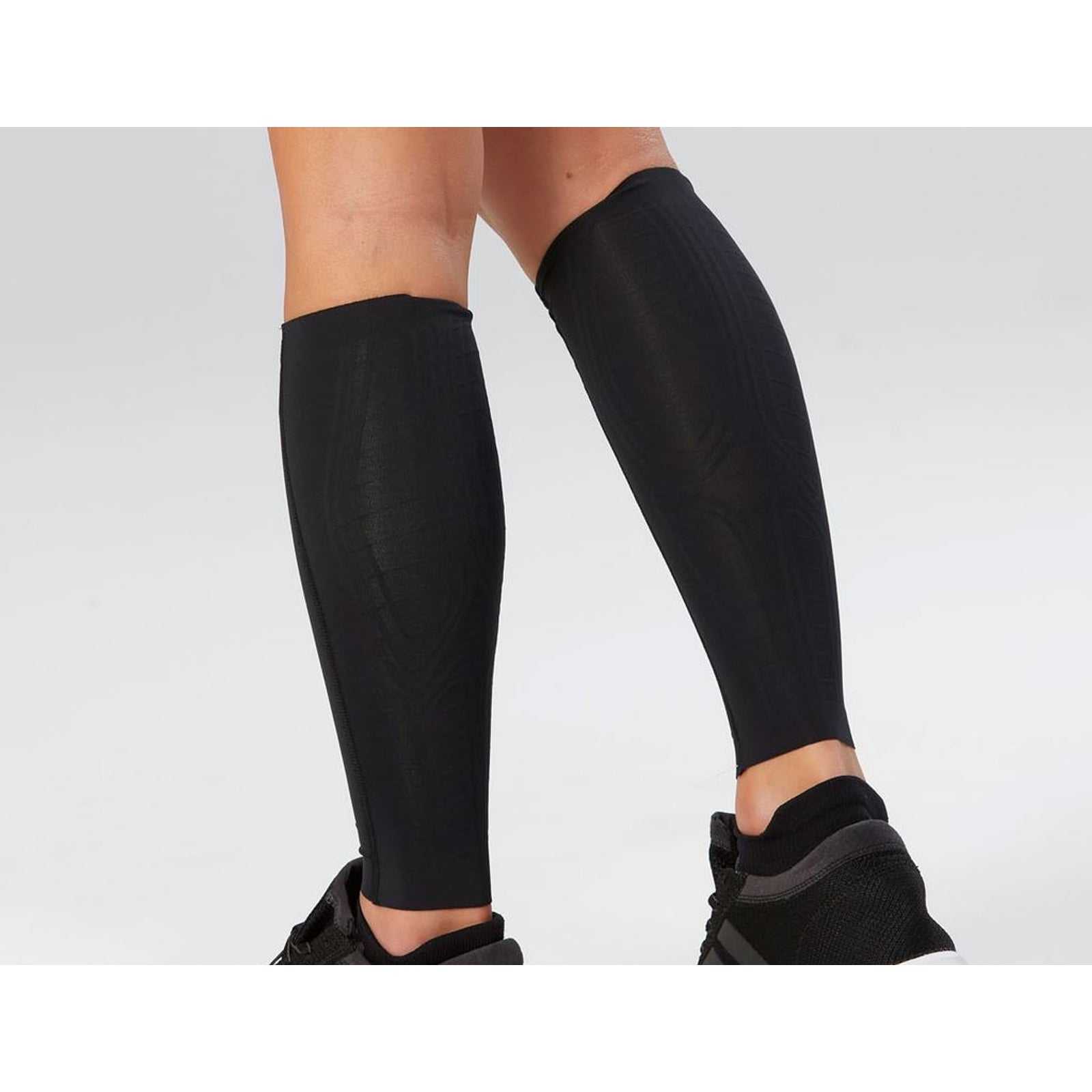 2XU Unisex Light Speed Compression Calf Guards UA3064B - Hillmalaya